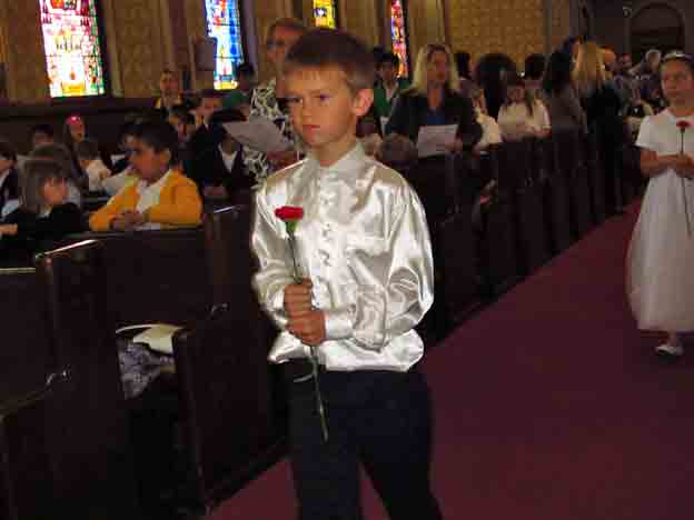 Grade 2’s Receive Holy Communion as a Class – Immaculate Heart of Mary ...