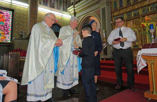 Grade 4’s Receive Their “Good News Bibles” – Immaculate Heart of Mary ...